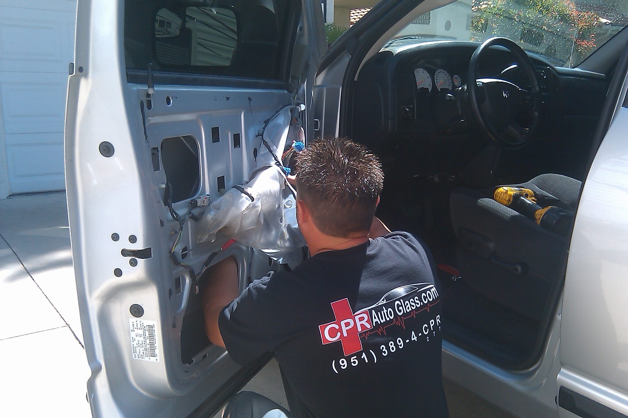 Door Window Replacement - Side Door Glass Repair